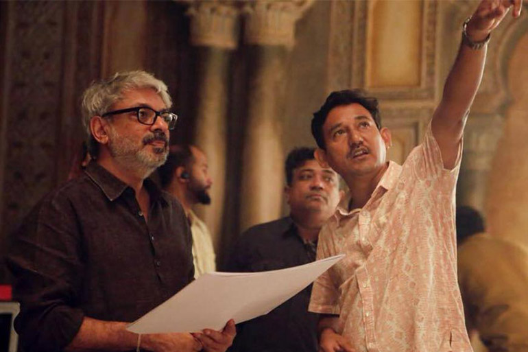 ‘হায়দার’ থেকে ‘পদ্মাবত’ – বলিউডে জাদু দেখান সুব্রত চক্রবর্তী