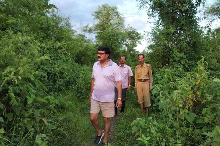 ছড়ার মাধ্যমে বন্যপ্রাণী সংরক্ষণের বার্তা, বনাধিকারিক এখন উত্তরবঙ্গের গর্ব