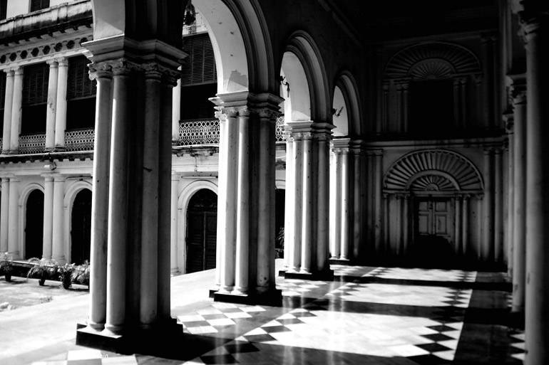 দিগম্বরীদেবী — ঠাকুরবাড়ির অন্দরমহলে এক অনালোচিত তেজস্বিনী!