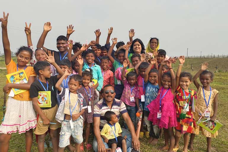 গানের তালিম নিচ্ছে ডুয়ার্সের অসুর সম্প্রদায়, শেখাচ্ছেন অনিন্দিতা ...