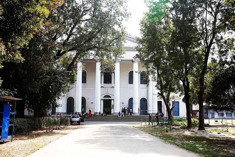 দুশো বছর অতিক্রান্ত শ্রীরামপুর কলেজ পাচ্ছে ‘হেরিটেজ’ স্বীকৃতি