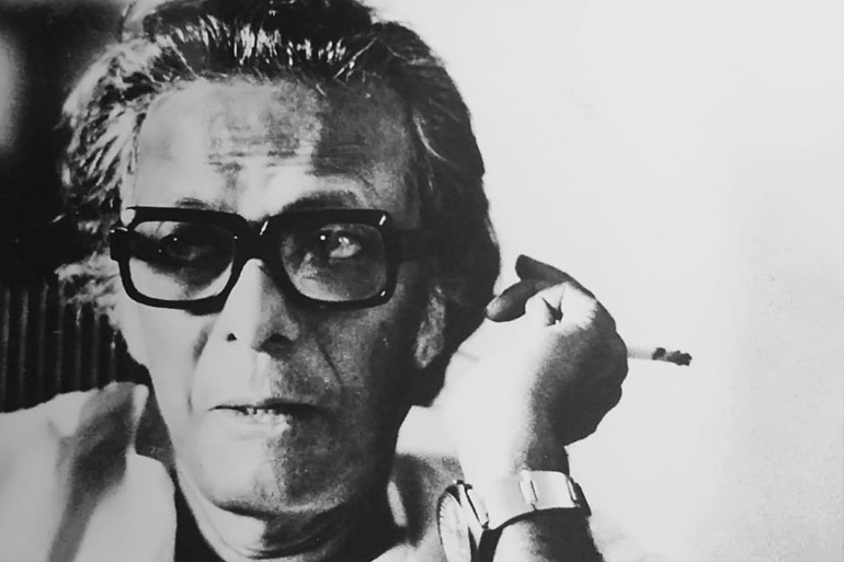 নির্জন বালি ব্রিজের উপর মুখোমুখি মৃণাল-গীতা, গঙ্গায় পড়ে গেল সদ্য কেনা বই